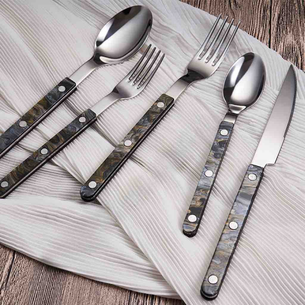 Modern French Bistro Style Flatware - 10 Piece Set - Marguerite - Shel